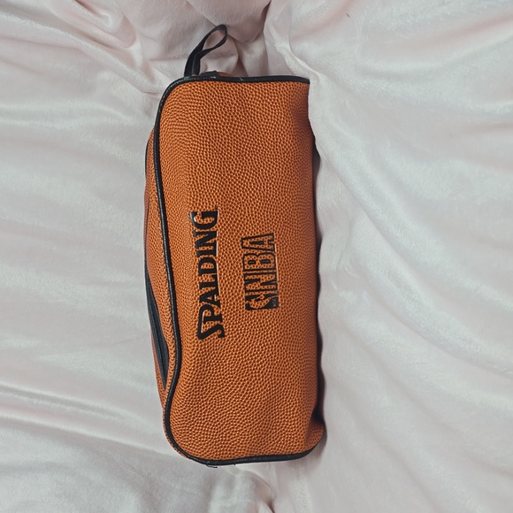 Spalding | Bags | Mens Spalding Nba Basketball Shaving Travel Toiletry ...